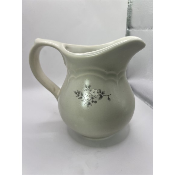 Pfaltzgraff | Dining | Pfaltzgraff Heirloom 24 Gray Bright Creamer ...